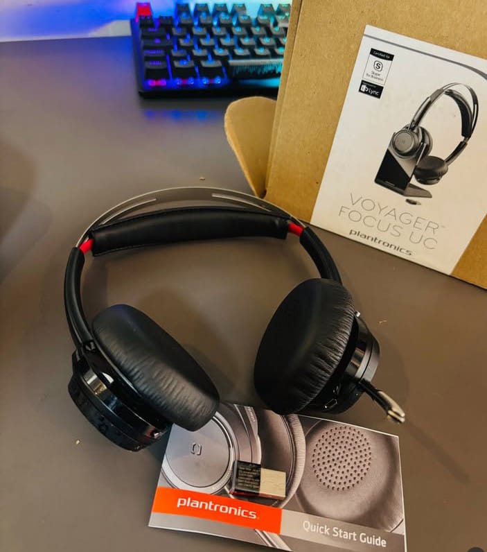 Poly Voyager Focus 2 MS Stereo Bluetooth Headset (Microsoft Teams Cert ...